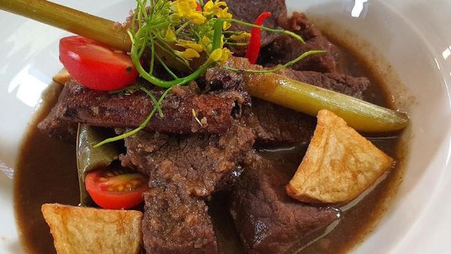 4 Resep Semur Daging Betawi dan Variasinya, Mau Coba ala Xander's Kitchen?