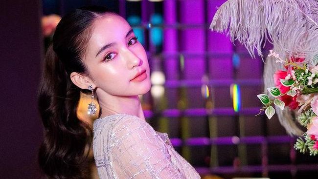 8 potret terbaru Yoshi Rinrada, transgender tercantik setelah Nong Poy.