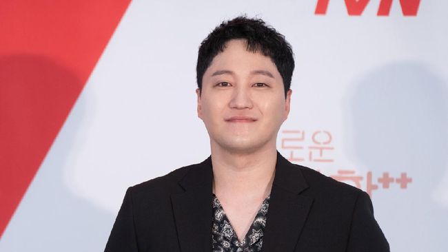 Kim Dae Myung Gabung ke Agensi Ahn Eun Jin hingga Song Hye Kyo