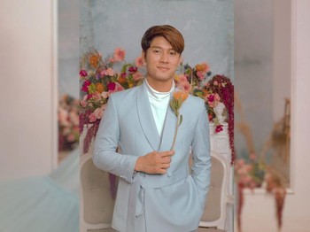 Potret Prewedding Lesty Kejora & Rizky Billar dengan Busana Serba Biru ...