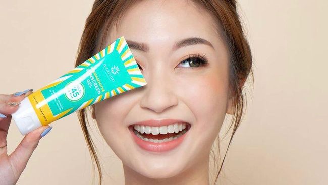 Review: Azarine Hydrasoothe Sunscreen Gel SPF 45 PA++++