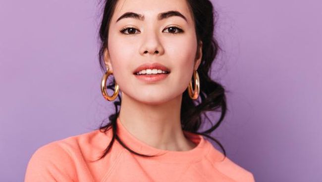 Model Anting yang Cocok Dipadukan dengan Outfit Kasual dan Sporty