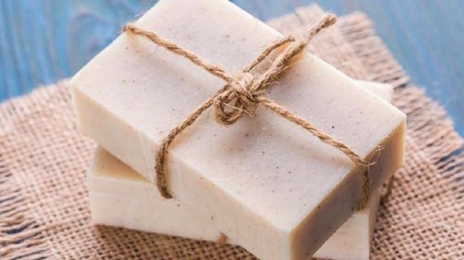 5 Kegunaan Soda Api, Solusi Pipa Mampet hingga Bikin Bar Soap Kekinian