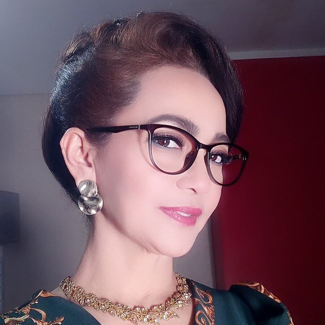 Pengalaman Berkali-Kali Diselingkuhi, Firda Razak Labrak Pelakor Tanpa ...