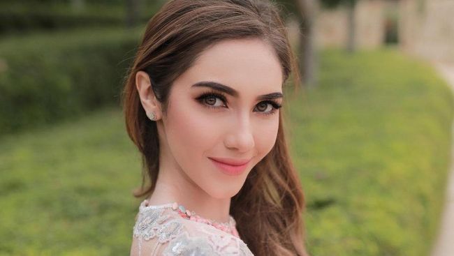 Potret Cantik Syahra Larez, Mantan Kekasih Rizky Billar - Foto 1