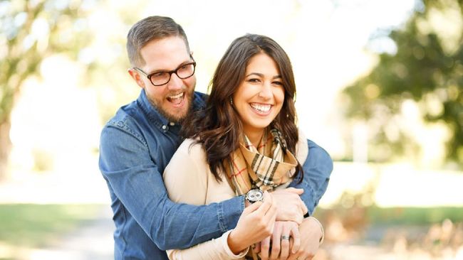 Cewek Ekstrovert Pacaran dengan Cowok Introvert, Cocok atau Berantem Terus?