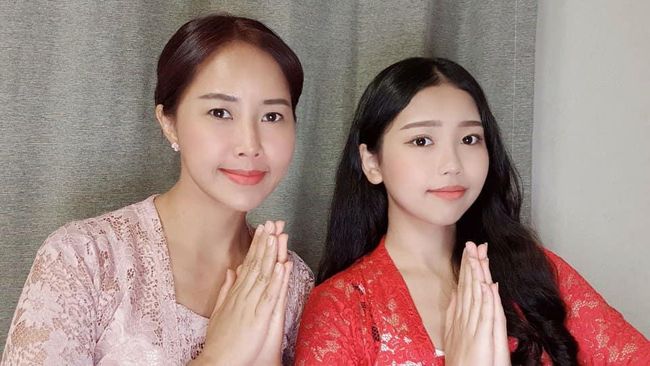 7 Potret Kompak Yannie Kim & Putrinya, Sama-sama Pernah Bintangi Drama ...