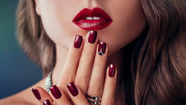 5 Ide Nail Art Sederhana untuk Dilakukan di Rumah, Usir Bosan PPKM Darurat