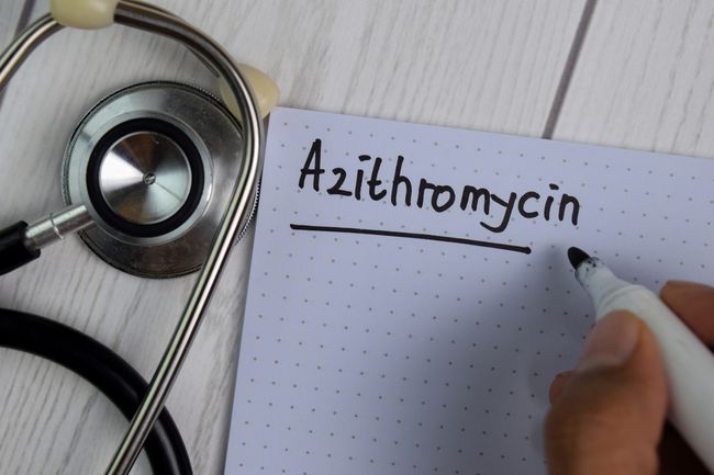 Benarkah Minum Azithromycin Bisa Cegah hingga Sembuhkan COVID-19?