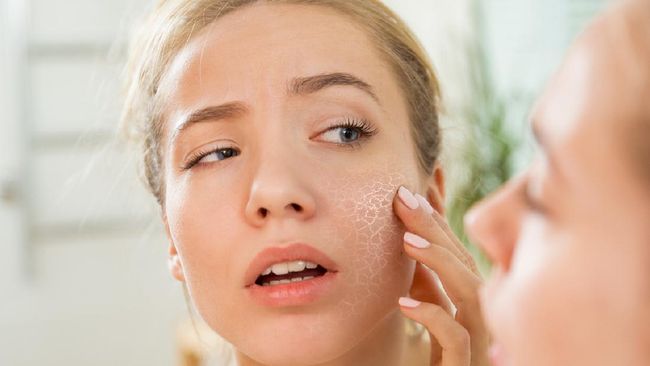 5 Skincare yang Sehatkan Kulit Rusak Akibat Paparan Sinar Matahari