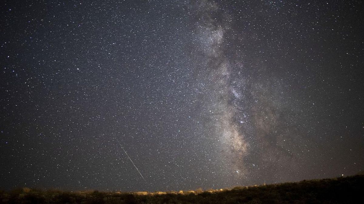 Puncak Hujan Meteor Quadrantid Malam Ini, Cek Jadwal dan Cara Lihatnya