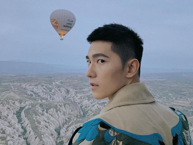 5 Fakta Aktor Tampan China Yang Yang, Pemeran Utama di You Are My Glory - 3 5 Fakta Aktor Tampan China Yang Yang, Pemeran Utama di You Are My Glory - 3
