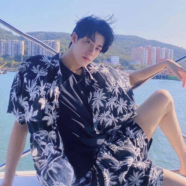 5 Fakta Aktor Tampan China Ryan Ren, Bersuara Emas Bun!