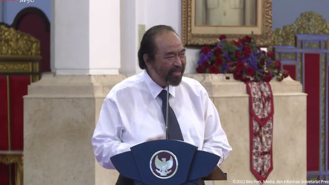 Tiba-Tiba Surya Paloh Temui Jokowi di Istana, Ada Apa? Tiba-Tiba Surya Paloh Temui Jokowi di Istana, Ada Apa?