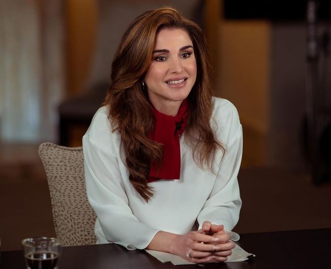 5 Pelajaran Hidup dari Ratu Rania dari Yordania yang Bisa Kamu Terapkan