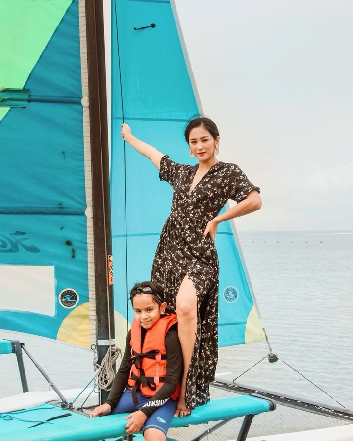 7 Potret Putra Bunga Zainal & Sukhdev Singh Keturunan India, Gemar ...