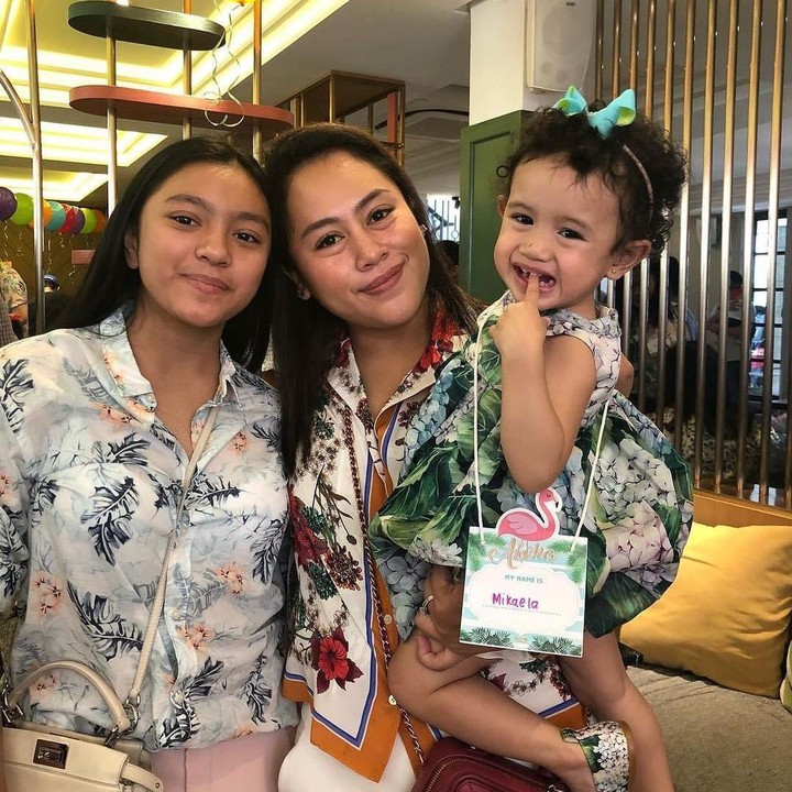 7 Potret Alleia Anata Irham, Putri Ariel NOAH sejak Kecil hingga ... 7 Potret Alleia Anata Irham, Putri Ariel NOAH sejak Kecil hingga ...