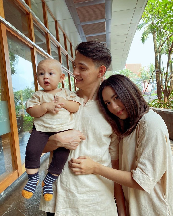 Hampir 2 Tahun Mualaf, Intip Potret Bahagia Marcell Darwin Bareng Istri ...