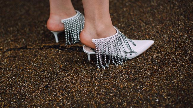 Nggak Mau Memakai Sepatu yang Itu-itu Saja? Berikut Sepatu Trendi yang ...