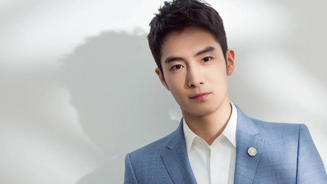 Ganteng Semua! Ini 6 Aktor China yang Pernah Jadi Lawan Main Dilraba ...