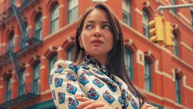 Dikira Ketempelan Makhluk Halus, Enzy Storia Ternyata Kena DBD