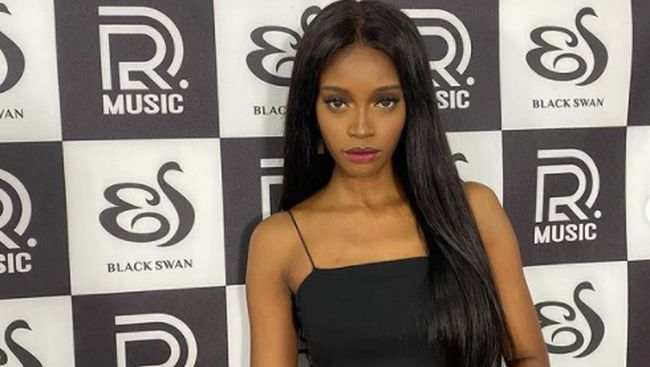 Yuk Kenalan dengan Fatou Samba, Model Asal Afrika yang Debut Jadi Idol ...