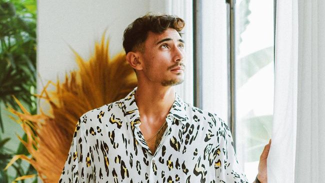 Jedar Awas Ketukar, Pria Ini Punya Wajah Mirip Vincent Verhaag Banget