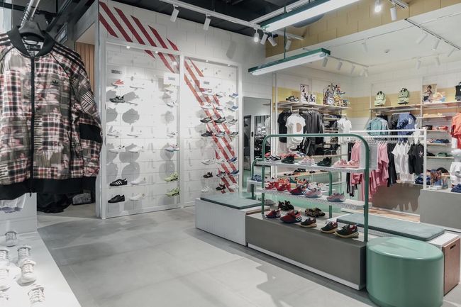 Telah Dibuka, Toko Adidas Terbesar di Indonesia