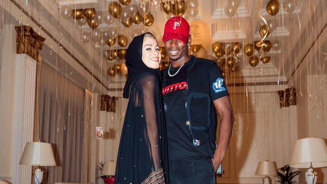 Gaya Hijab dan Baju Menerawang Istri Paul Pogba Saat Ultah Jadi Sorotan