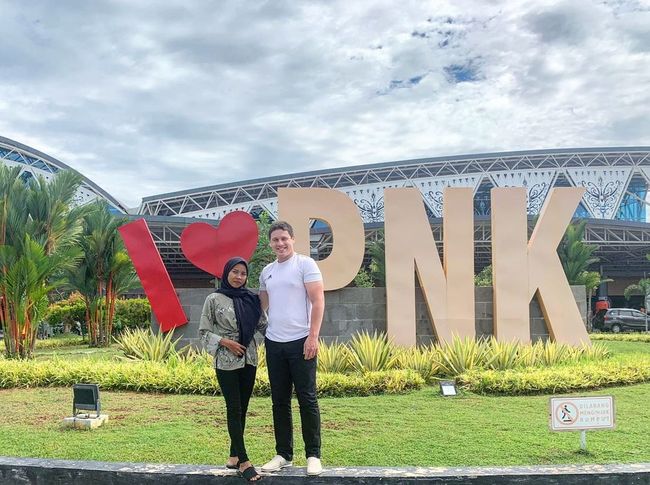 Kisah Wanita Pontianak Dinikahi Bule Kanada Mualaf, Awal Ketemu Gugup Sampai Gemetar