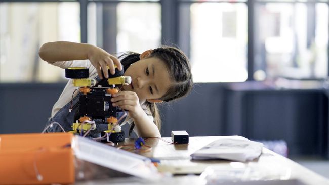 5 Tips Agar Anak Menjadi Inovator Muda, Biasakan Hal ini Bun