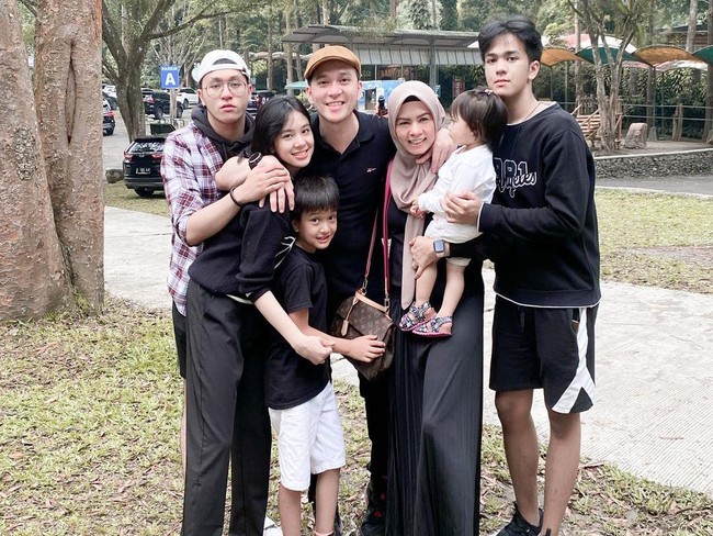 Andra Ramadhan Dan Keluarga