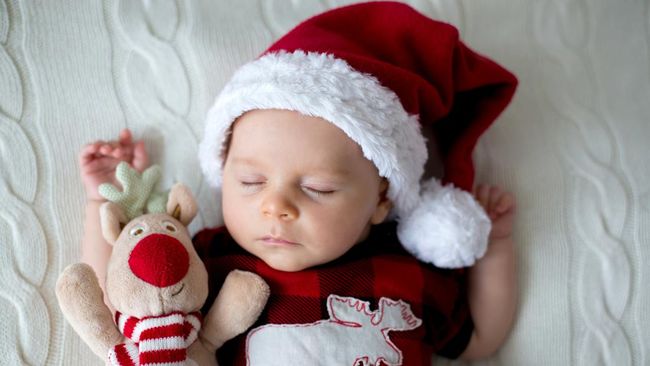 30 Rangkaian Nama Bayi Laki-laki untuk Anak yang Lahir di Hari Natal