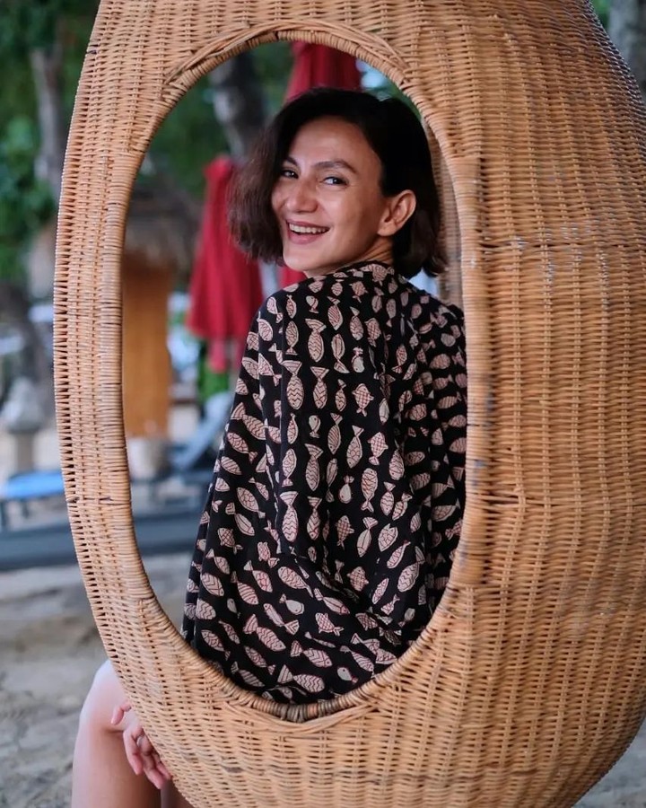 7 Potret Pesona Wanda Hamidah di Usia 44 Tahun, Makin Glowing dan ...