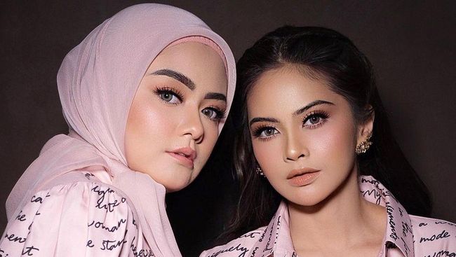 7 Potret Terbaru Tika dan Tiwi Eks T2, Kini Sudah Sama-sama Jadi Bunda ...