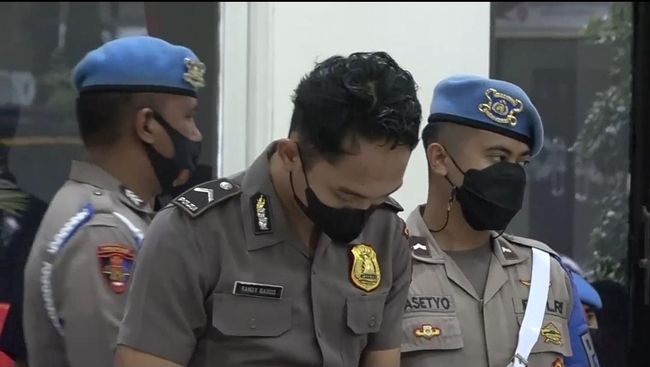 Netizen, Bripda Randy Penyebab Pacar Aborsi & Tewas Juga Berseragam di ...