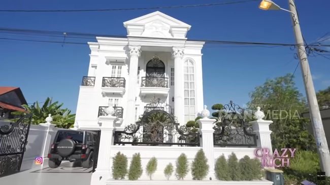 7 Potret Hunian Mewah Crazy Rich Banda Aceh, Pernah Tinggal di Rumah ... 7 Potret Hunian Mewah Crazy Rich Banda Aceh, Pernah Tinggal di Rumah ...