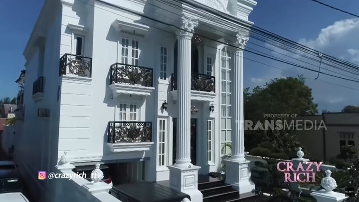 7 Potret Hunian Mewah Crazy Rich Banda Aceh, Pernah Tinggal di Rumah ... 7 Potret Hunian Mewah Crazy Rich Banda Aceh, Pernah Tinggal di Rumah ...