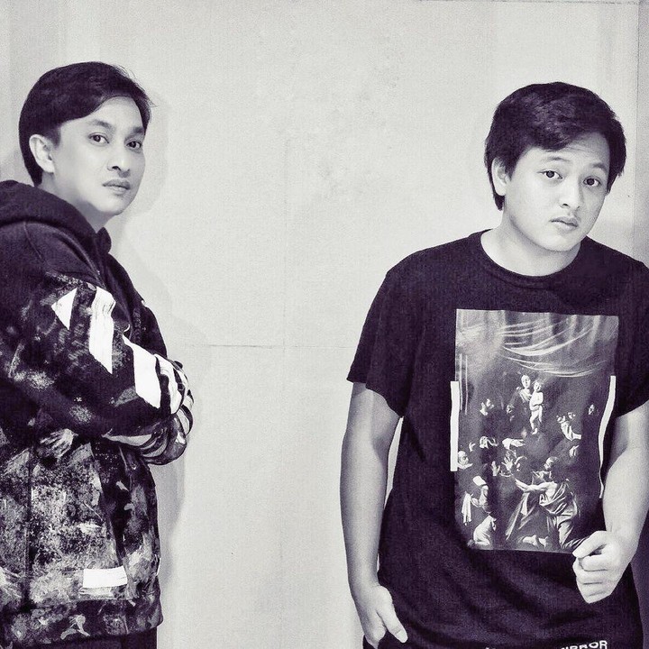 7 Potret Yovie Widianto dan Anaknya, Arsy yang Seperti Kakak Adik - Foto 1 7 Potret Yovie Widianto dan Anaknya, Arsy yang Seperti Kakak Adik - Foto 1