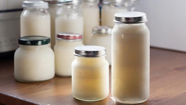 Antara Botol Susu Plastik dan Kaca, Mana yang Terbaik untuk Simpan ASI ...