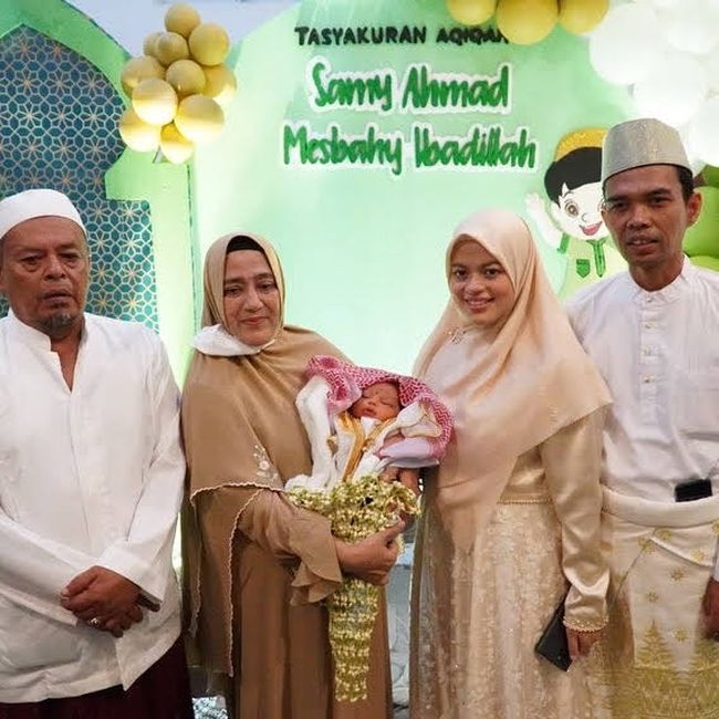 Baru Berumur 8 Hari Anak Kedua Ustaz Abdul Somad Dikhitan, Ada Apa?