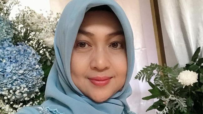 Penyanyi Dina Mariana Meninggal Dunia Penyanyi Dina Mariana Meninggal Dunia