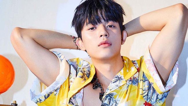 Simak Potret Park Solomon untuk W Korea, Pancarkan Aura yang Cerah dan ...