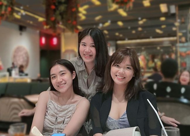 Inspiratif, 3 Perempuan Muda Ini Jadi Pemilik Brand Skincare Lokal dan ...