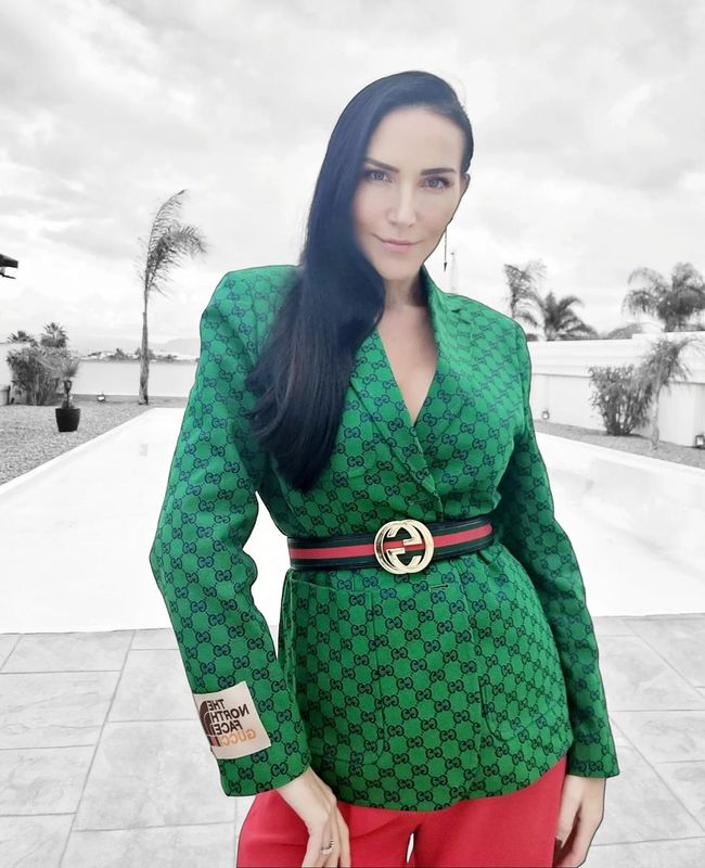 4 Karya Termahal dari Debbie Wingham, Seniman Fashion yang Selalu Buat ...