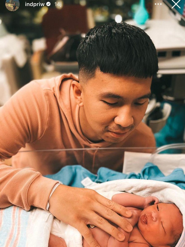 8 Potret Issa Xander Bayi Sultan Anak Nikita Willy dan Indra Priawan ... 8 Potret Issa Xander Bayi Sultan Anak Nikita Willy dan Indra Priawan ...