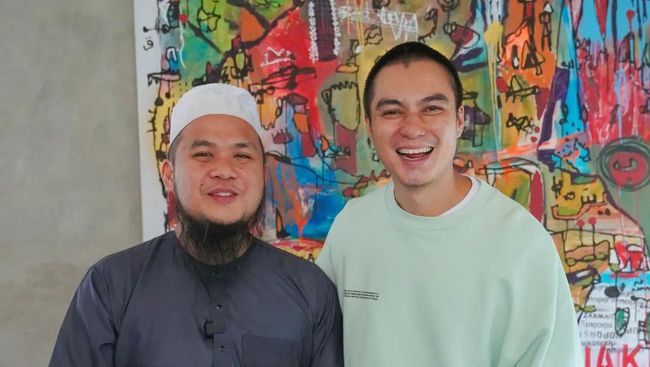 Inilah profil ustaz Ebit Lew yang diduga lecehkan Mondy Tattoo