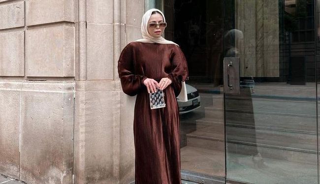 Jenis-jenis Model Gaun Satin untuk Tampilan yang Elegan ke Pesta