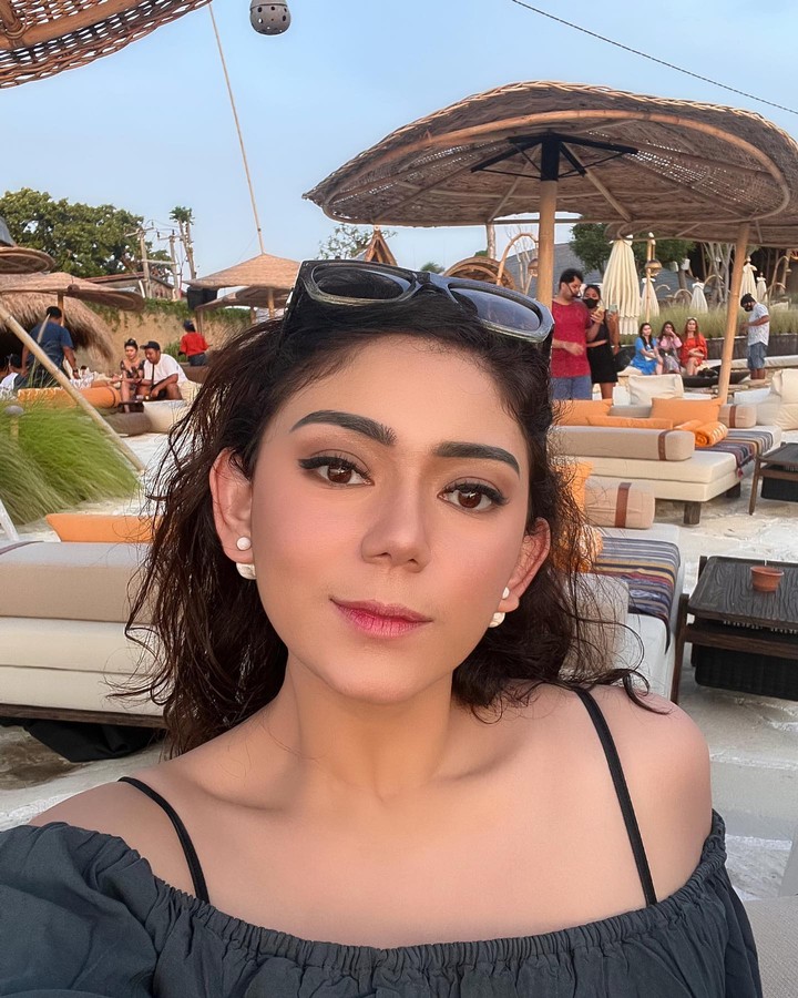 7 Potret Thalita Latief Liburan di Bali, Langsing Usai Sukses Diet BB ...