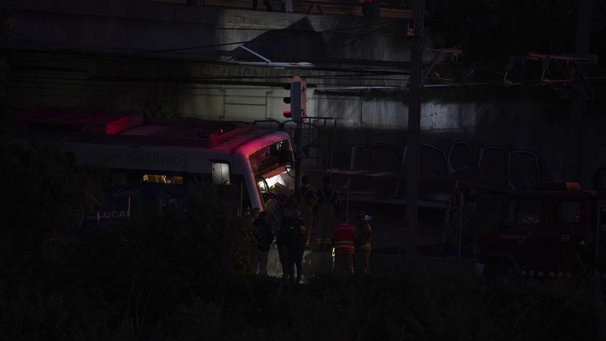 Tabrakan Kereta di India Jumat Malam Jadi Tragedi Terparah Sejak 2016